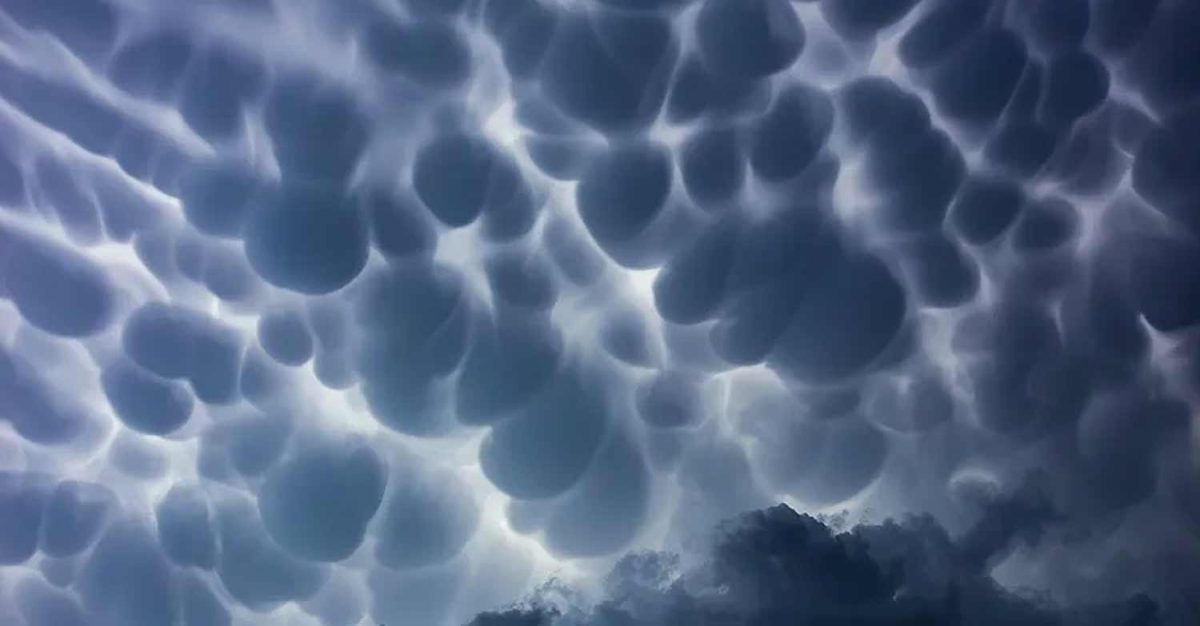 Τι είναι τα εντυπωσιακά σύννεφα «mammatus» που εμφανίστηκαν σε Μεσσηνία ...